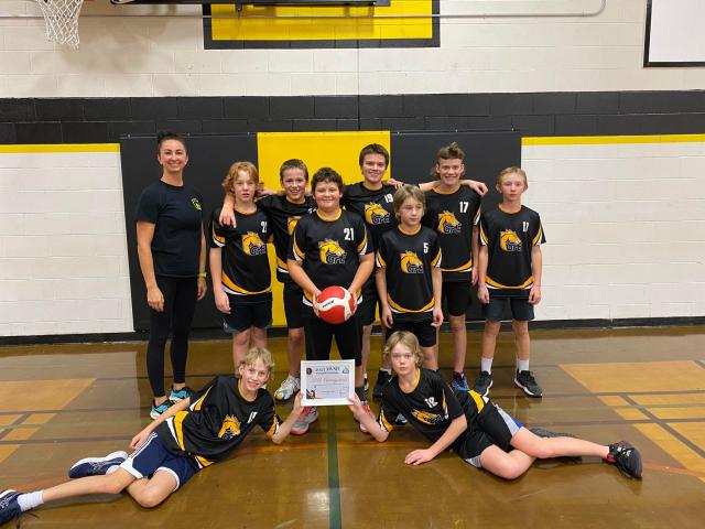 Mustangs' elementary teams dominate - 730 CKDM