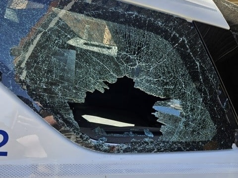 Headbutt Shatters RCMP Car Window - 730 CKDM